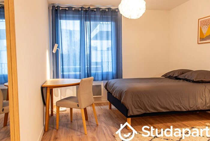 Appartement à louer - Robretières, La Roche-sur-Yon - 1 pièce - 1 chambre