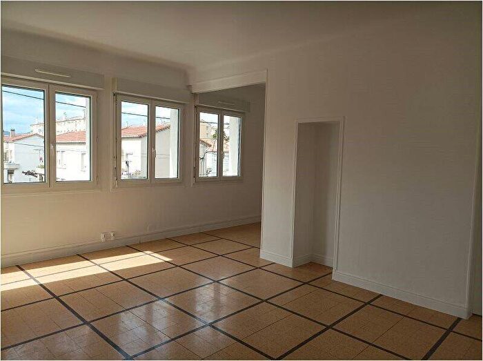 Appartement à louer - Croupillac-Clavières, Alès - 4 pièces - 2 chambres