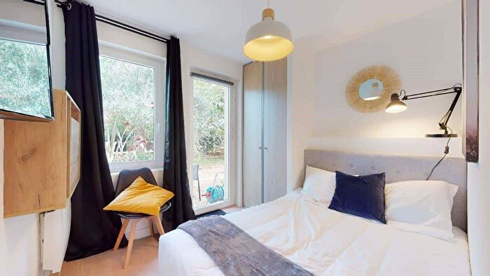 Appartement à louer - Jardin des Plantes, Nantes - 1 pièce