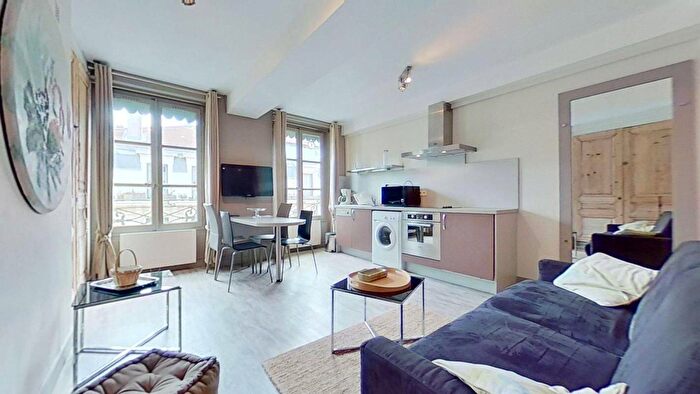 Pentes de la croix-rousse, Lyon 1er arrondissement : Appartement 1 pièce à louer