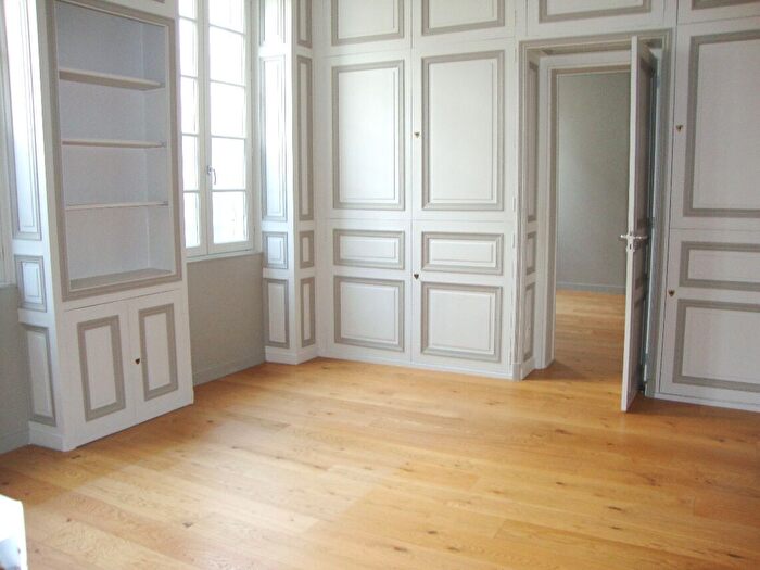 Appartement 2 pièces à louer à Rochefort, Centre-ville