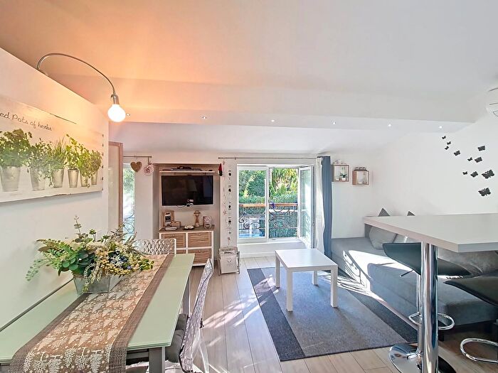 Appartement à vendre - Cannes, Prado, République - 1 pièce