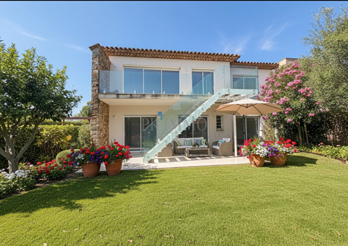 Maison 5 pièces à vendre à Cavalaire-sur-Mer, Centre-ville