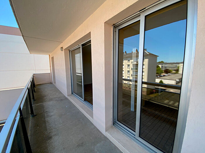 Appartement à vendre - Bourges, Aéroport, Vauvert, Pierrelay, Pissevieille - 2 pièces - 1 chambre