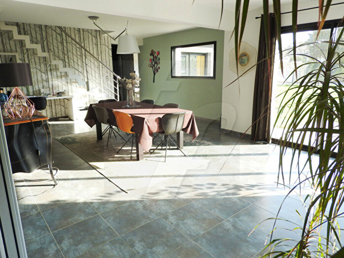 Maison à vendre - Treillières - 6 pièces - 5 chambres