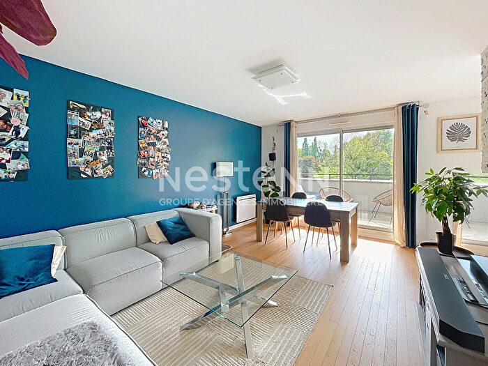 Saint-Cyr-l'École, Centre-ville : Appartement 3 pièces à vendre