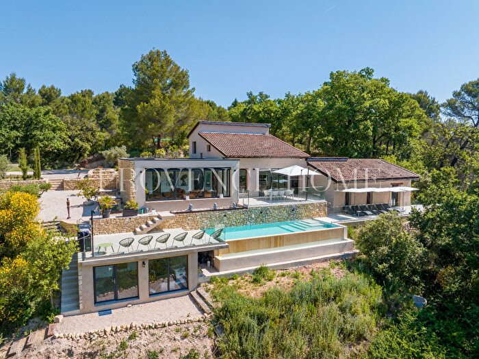 Malemort-du-Comtat : Maison 7 pièces à vendre