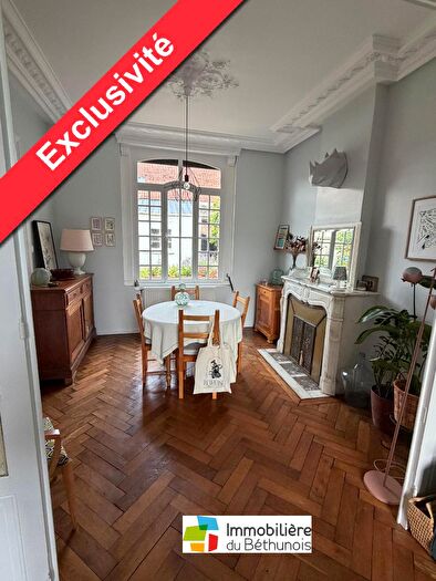 Béthune, Centre-ville : Maison 12 pièces à vendre