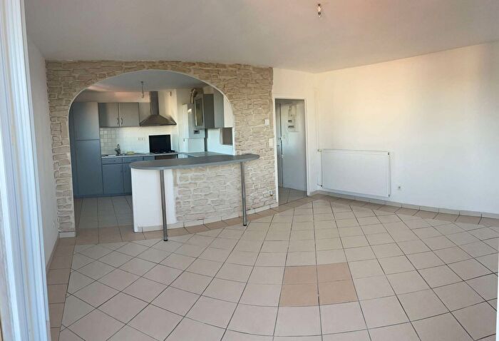Appartement à louer - Tarbes, Foirail - 3 pièces - 2 chambres
