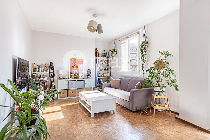Courbevoie, Bécon : Appartement 2 pièces à vendre