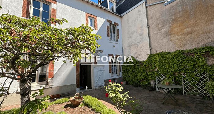 Maison à vendre - Orléans, Faubourg Saint-Jean - 7 pièces - 5 chambres