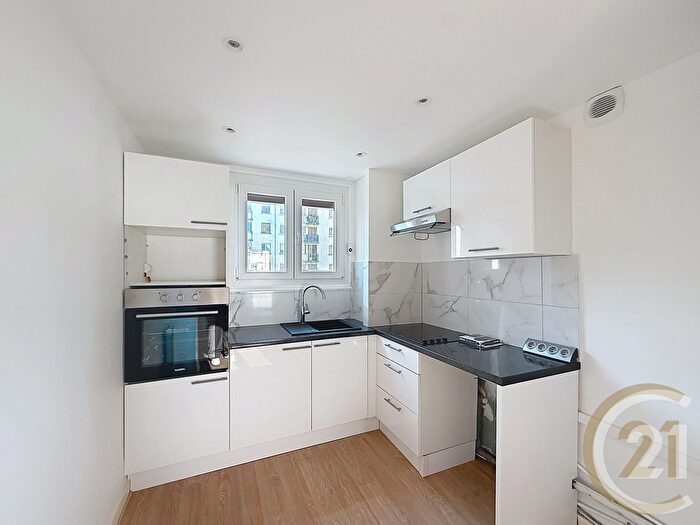 Belfort, Résidences Bellevue : Appartement 4 pièces à louer