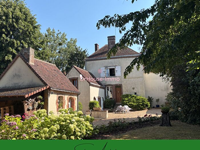 Maison 6 pièces à Courgenard, à vendre