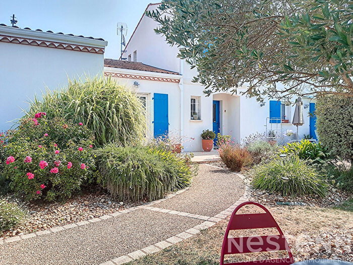 Le Gua - Maison 9 pièces à vendre