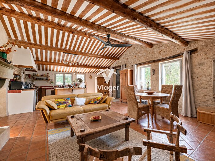 Céreste : Maison 7 pièces à vendre