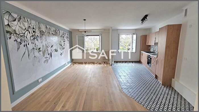 Courbevoie, Hôtel de ville - Appartement 5 pièces à vendre