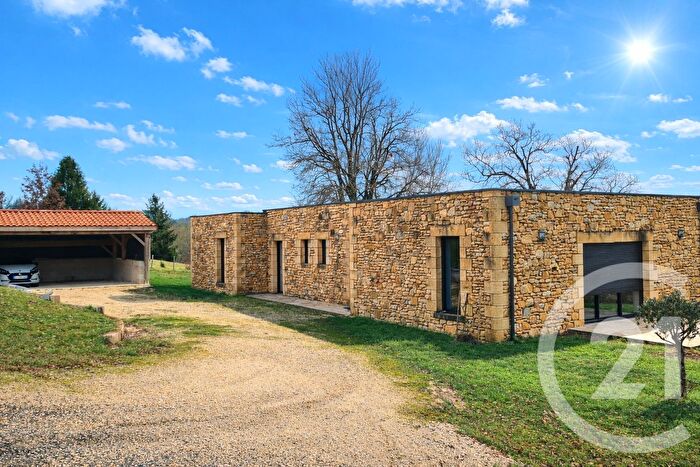 Maison à louer - Coux-et-Bigaroque - 4 pièces - 3 chambres