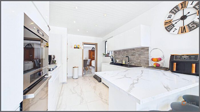 Saint-Loubès - Maison 5 pièces à vendre