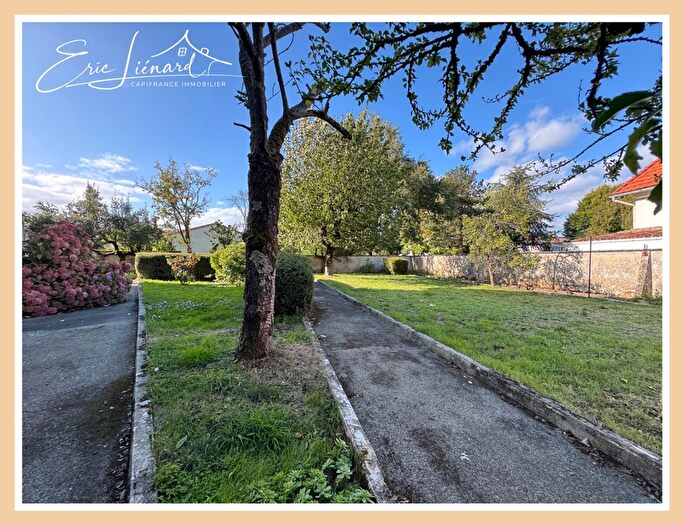 Maison à vendre - Saint-Maixent-lécole - 6 pièces - 4 chambres