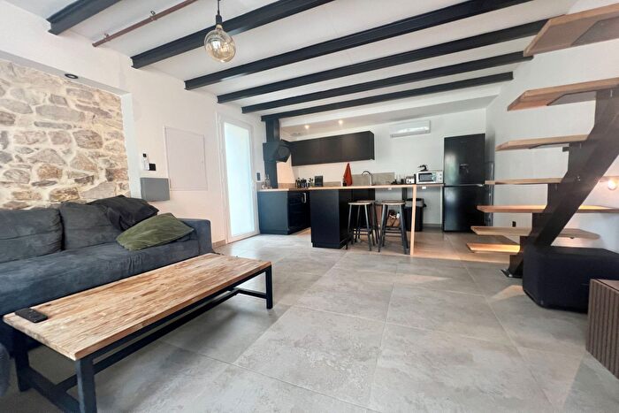 Appartement à vendre - Fuveau - 2 pièces - 1 chambre