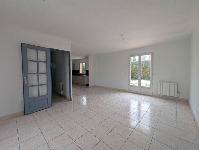 Saint-Arnoult-en-Yvelines : Maison 4 pièces à louer