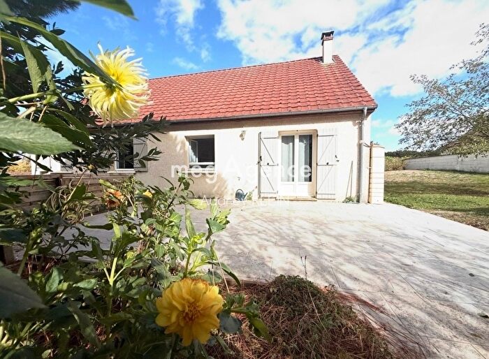 Savigny-sur-Clairis : Maison 7 pièces à vendre