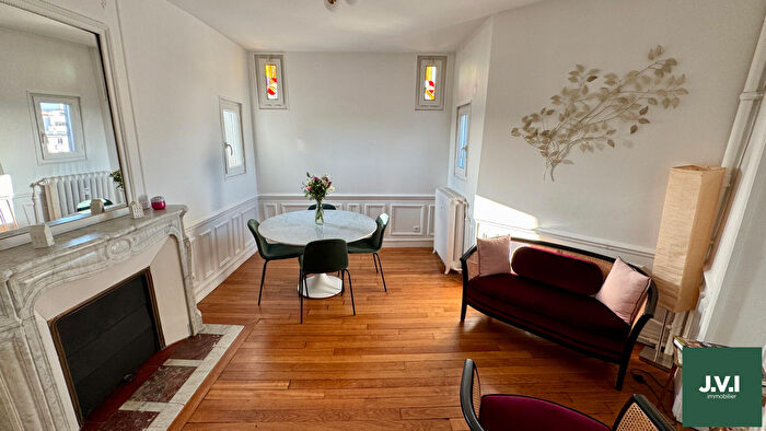 Appartement à vendre - Enghien-les-Bains - 3 pièces - 1 chambre