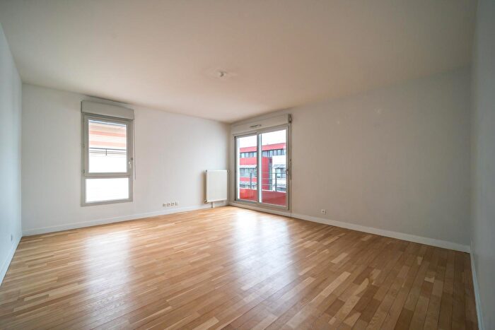 Appartement 4 pièces à Rosny-sous-Bois, Centre Commercial, à louer