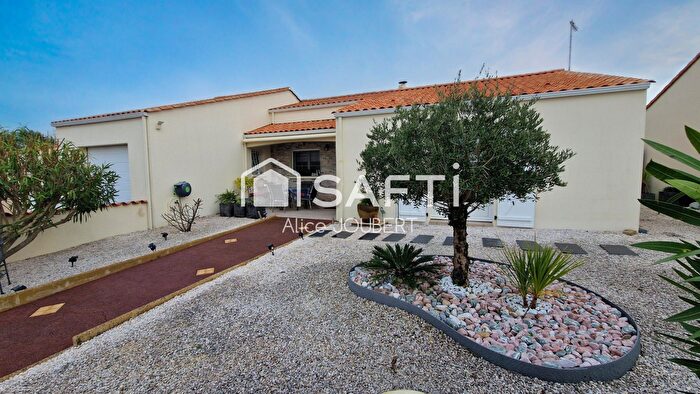 Maison à vendre - Talmont-Saint-Hilaire - 6 pièces - 3 chambres