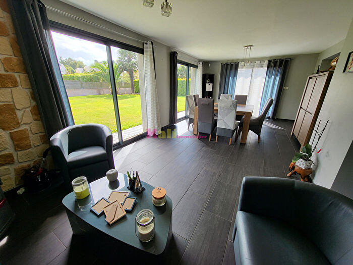 Maison à vendre - Kersaint-Plabennec - 7 pièces - 5 chambres