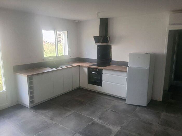 Naucelle : Maison 4 pièces à louer