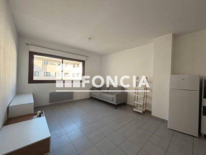 Appartement à louer - Clémenceau, Perpignan - 2 pièces - 1 chambre