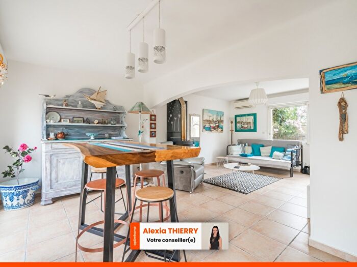 Maison à vendre - Agde, La Ville - 4 pièces - 3 chambres