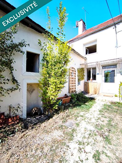 Sainte-Colombe-sur-Seine : Maison 4 pièces à vendre