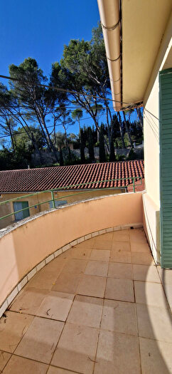 Maison à vendre - Pont-Saint-Esprit - 4 pièces - 3 chambres