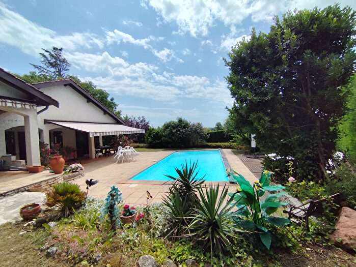 Maison à vendre - Saint-Genis-les-Ollières - 6 pièces - 5 chambres