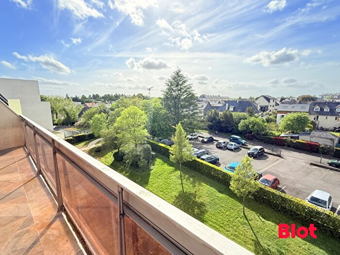 Appartement à vendre - Saint-Jacques-de-la-Lande - 5 pièces - 4 chambres