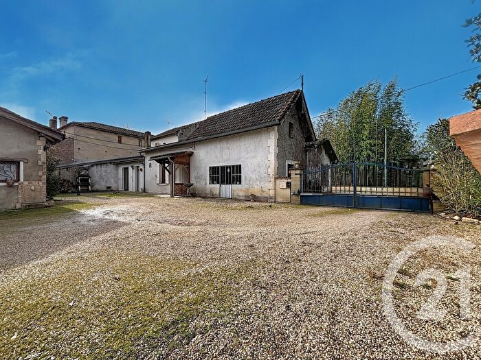 Maison à vendre - Montpon-Ménestérol - 4 pièces - 3 chambres