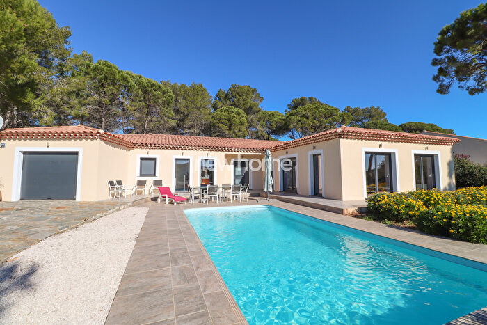 Maison à vendre - Bagnols-en-Forêt - 4 pièces - 3 chambres