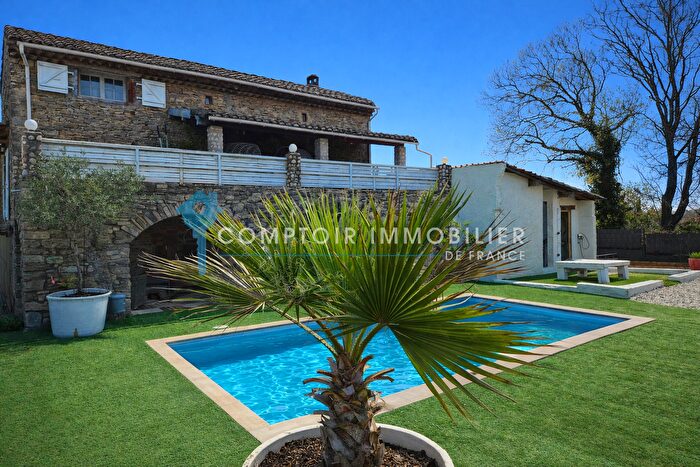 Maison à vendre - Saint-Étienne-de-lOlm - 1 pièce - 4 chambres