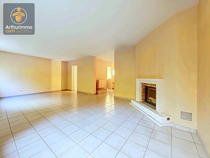 Maison 8 pièces à vendre - Boussy-Saint-Antoine