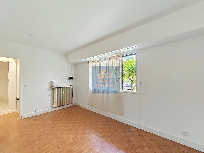 Paris 16ème, Porte de Saint-Cloud, Auteuil-Sud - Appartement 1 pièce à vendre