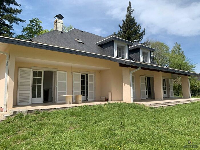 Maison à louer - Salies-de-Béarn - 5 pièces - 4 chambres