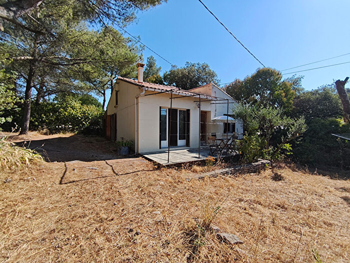 Nîmes, Terres de Rouvière, L'Eau Bouillie : Maison 5 pièces à vendre