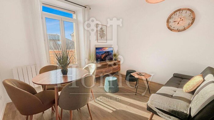 Centre, Annemasse : Appartement 2 pièces à louer