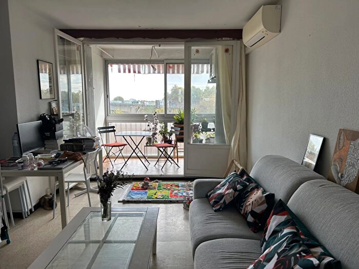 Appartement à vendre - Arles, Trinquetaille - 5 pièces - 2 chambres