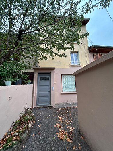 Bourgoin-Jallieu, Libération, Barbusse - Appartement 2 pièces à louer