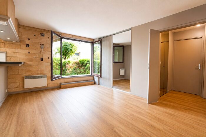 Livry-Gargan, Nord : Appartement 2 pièces à vendre
