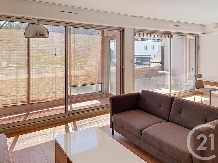 Bagnols-sur-Cèze, Bourgneuf - Appartement 3 pièces à louer