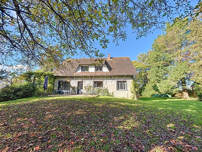 Maison à vendre - Chaumont-en-Vexin - 8 pièces - 6 chambres